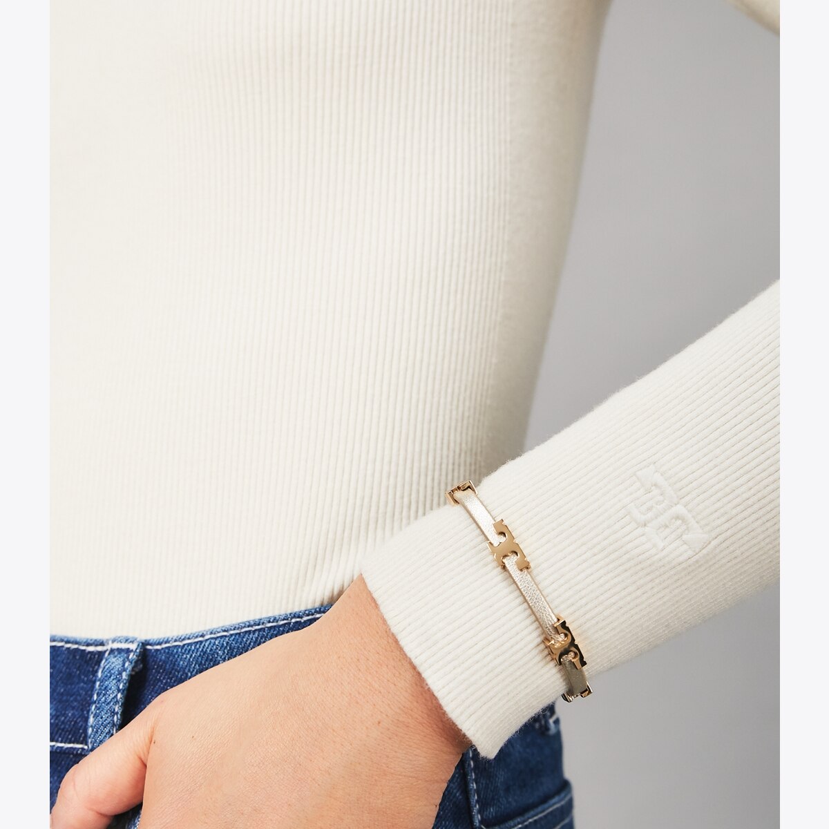 Tory burch serif t single wrap bracelet store